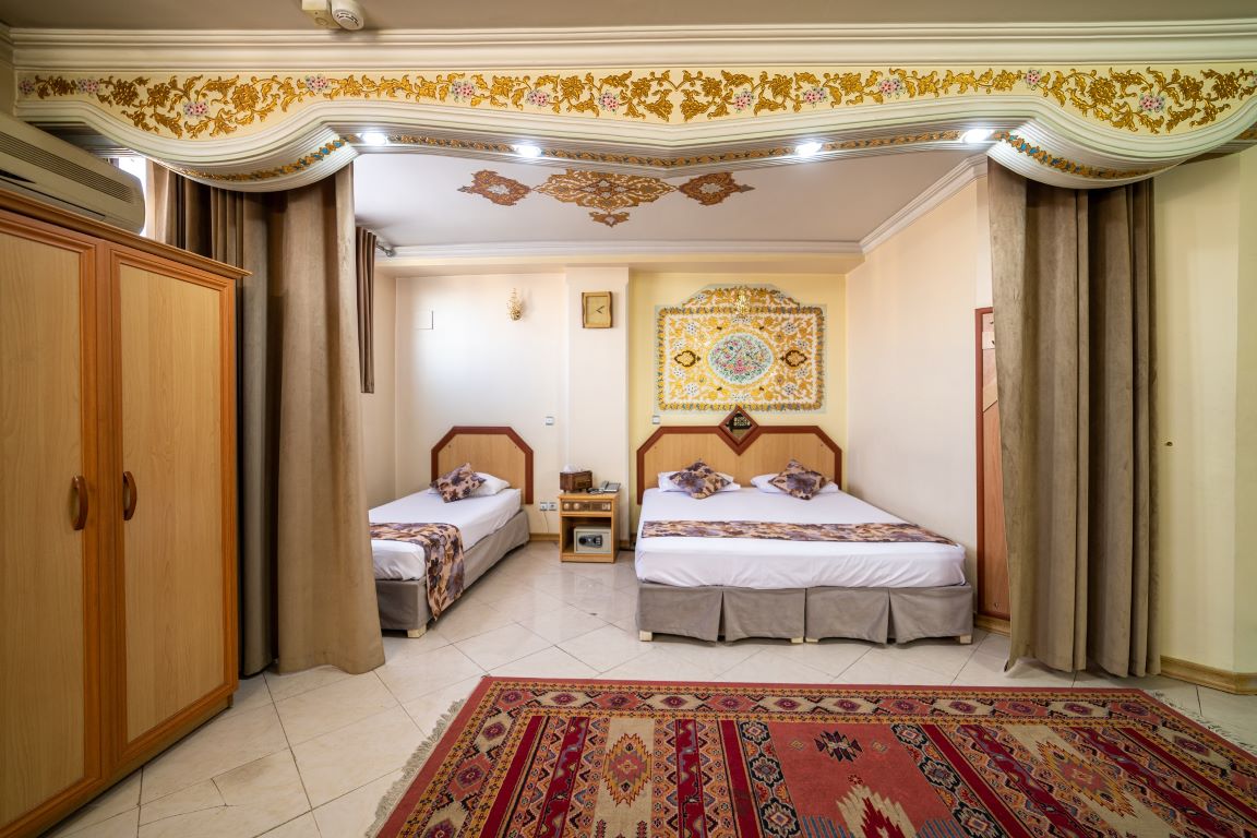 Book Safavi Hotel Isfahan | Instant Booking